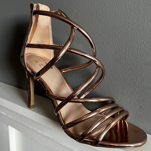Mix No. 6 | Shoes | Rose Gold Copper Heels Modern Metallic Strappy ...